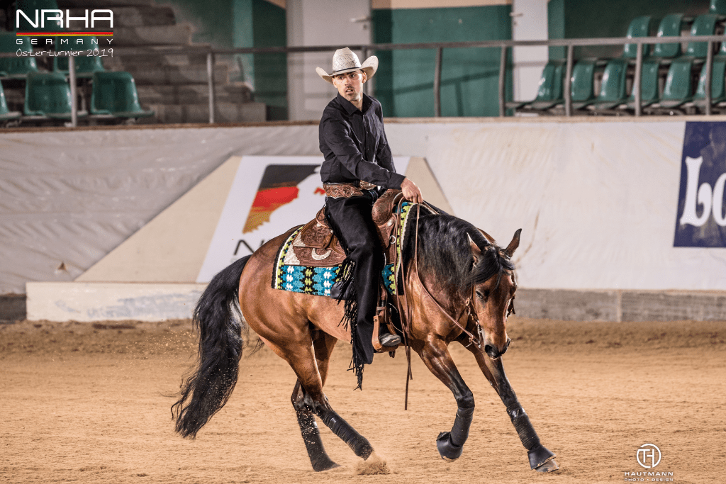 PK Performance Horses - Training, showing and starting of reining horses